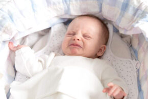 ⊛ ¿Por Qué Los Bebés Lloran Dormidos? ⇒ 【Guía】 ️